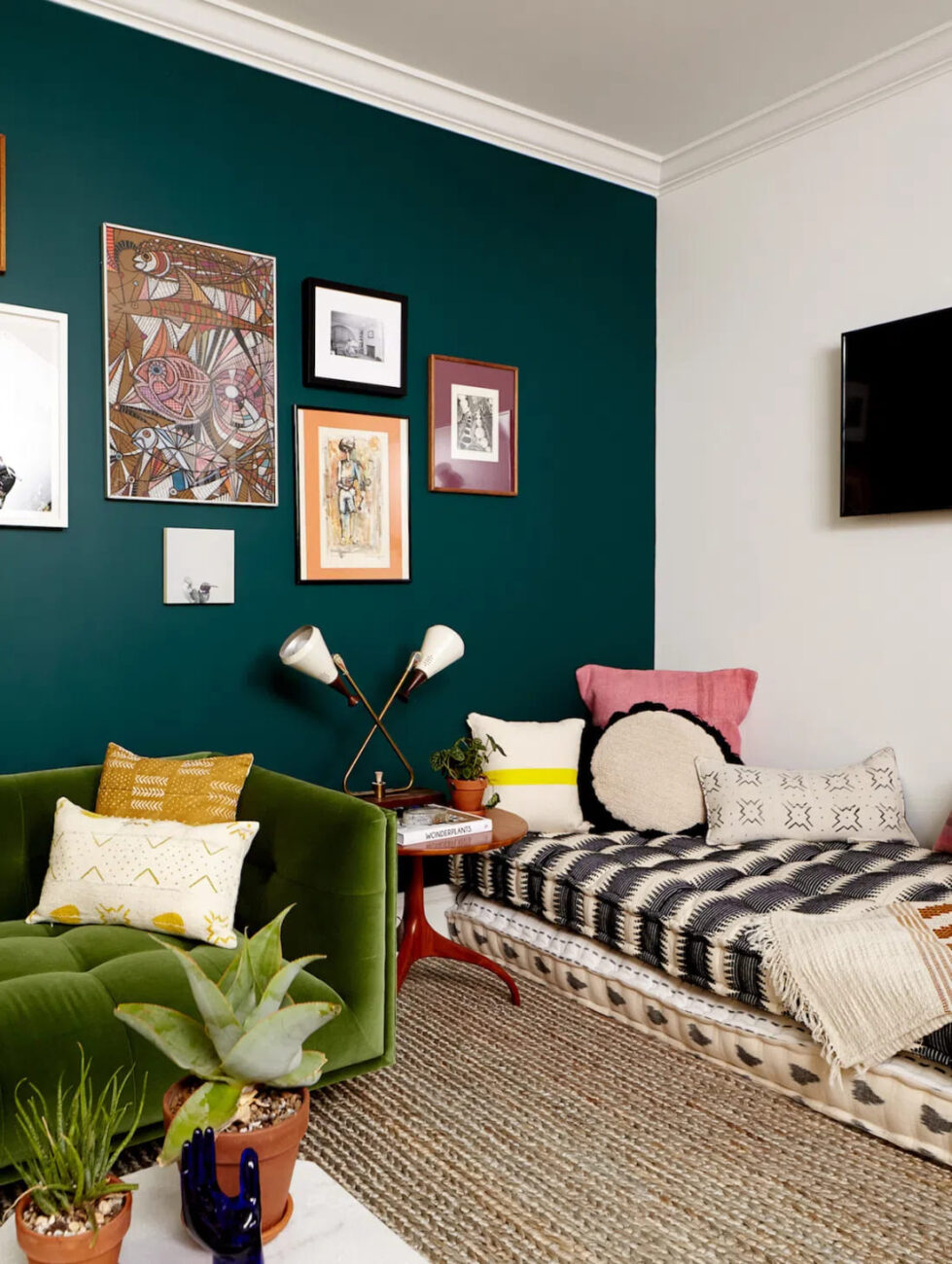 15 Two-tone Paint Ideas To Jazz Up Your Interior Spaces