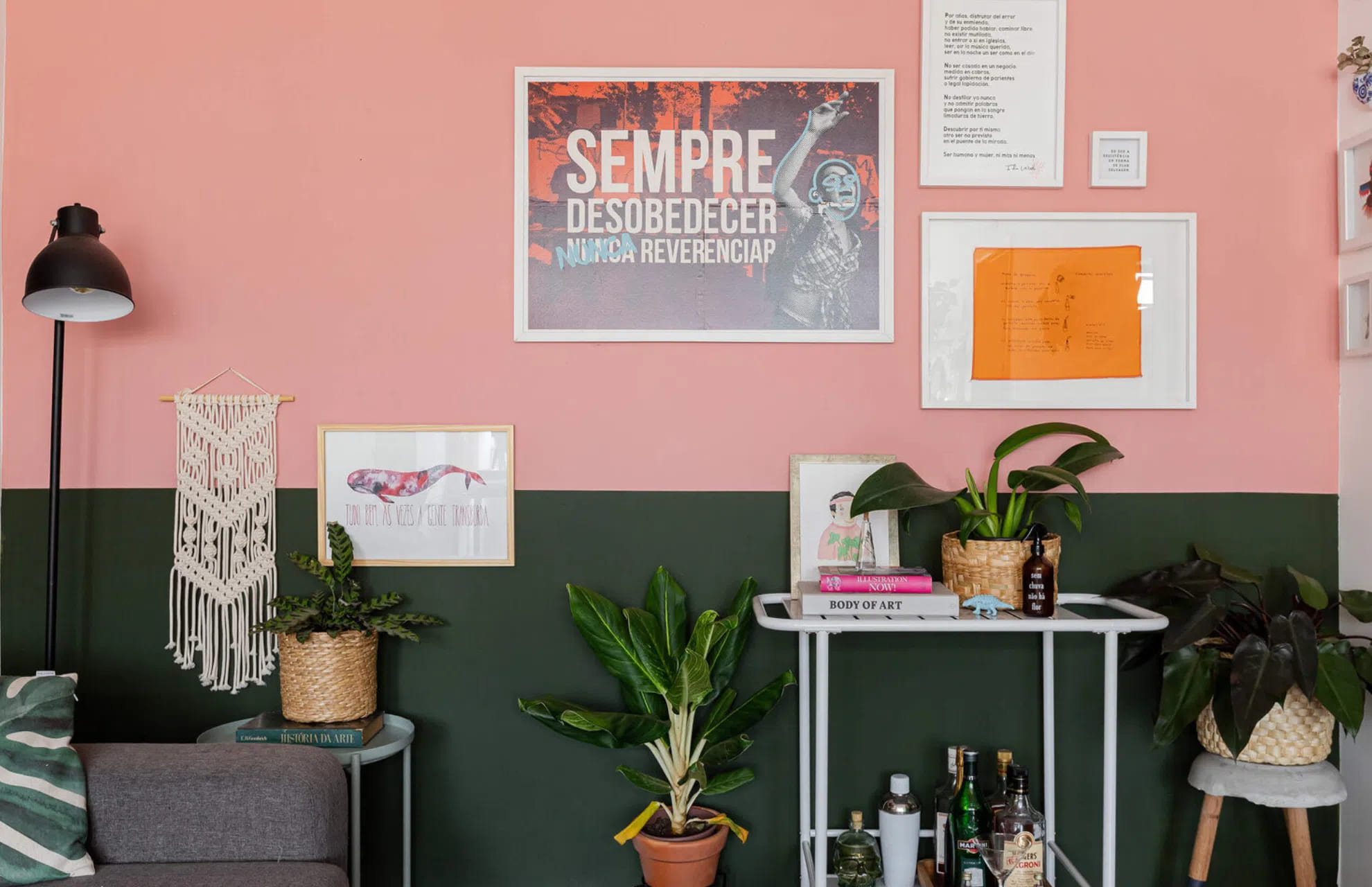 15 Two-tone Paint Ideas To Jazz Up Your Interior Spaces